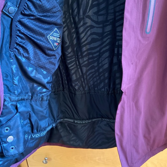 Volcom | Jackets & Coats | Volcom Goretex Skisnow Winter Jacket Medium ...